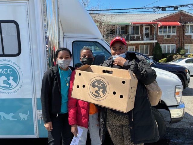 Flatlands – First “I Love My Pet Day” at Jacob Joffe Fields Draws ...